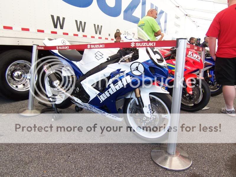 Repsol Suzuki? | Suzuki GSX-R Motorcycle Forums Gixxer.com